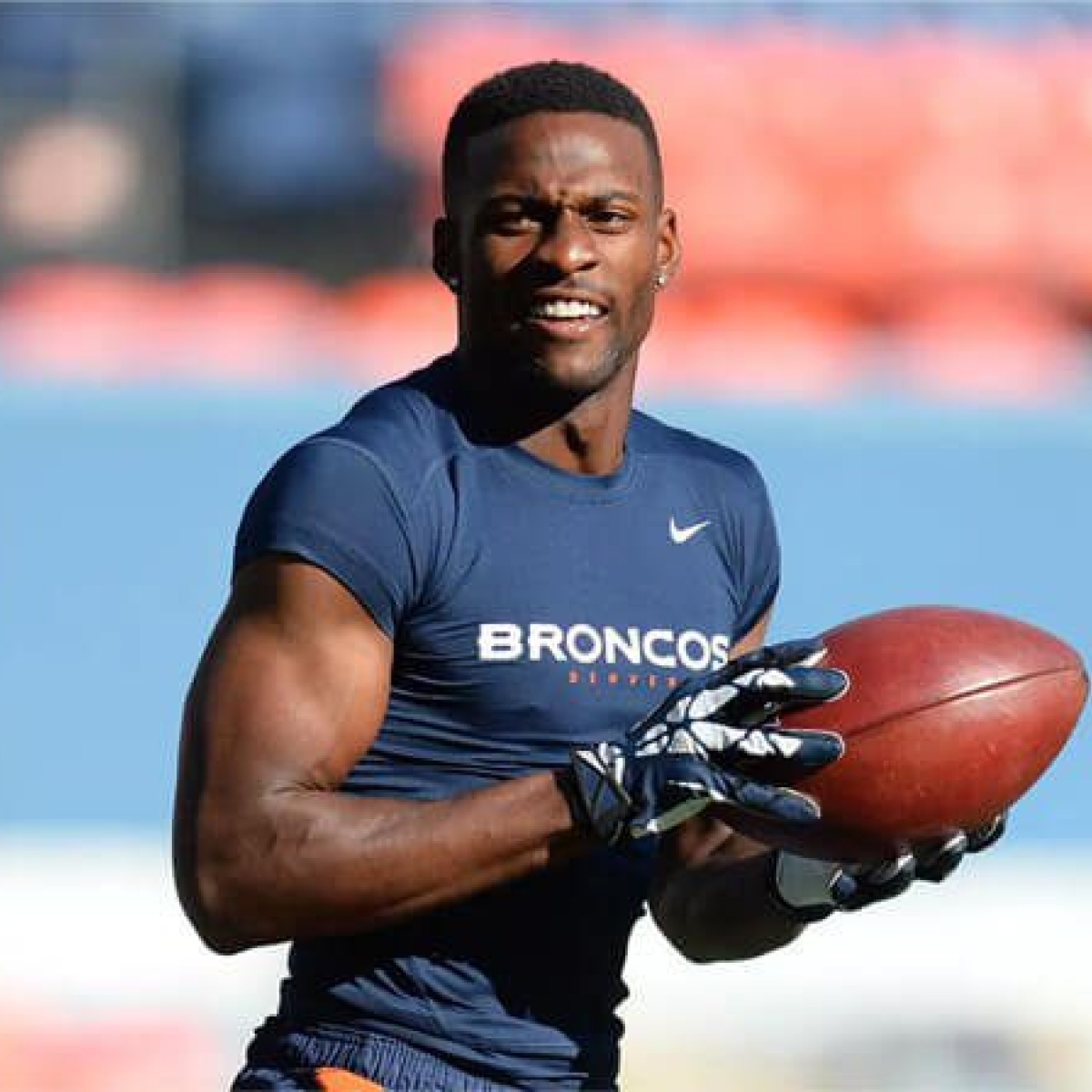 Lucra Sports - About